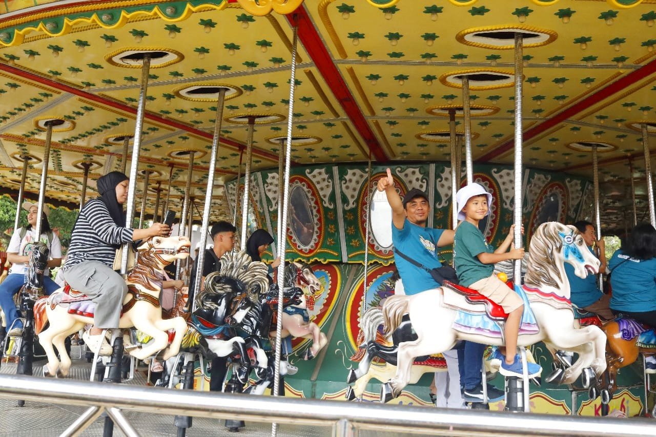 FIFGROUP Dukung Pendidikan 448 Anak Karyawan se-Indonesia Terima Beasiswa Prestasi Ceria