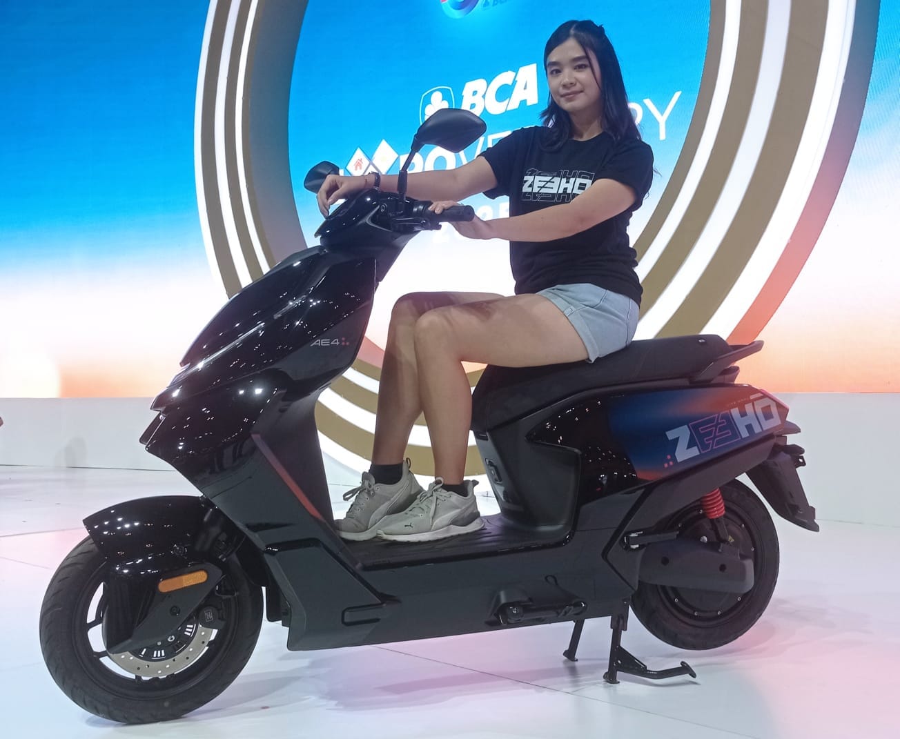 MForce Indonesia Luncurkan Dua Motor Baru: Wmoto Swiftbee dan Zeeho AE4 ...